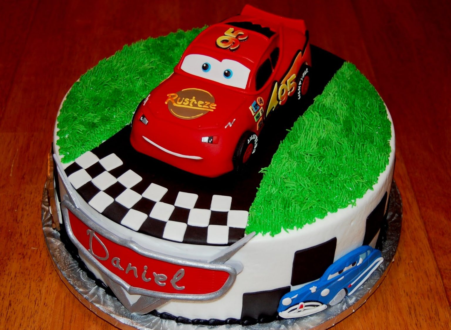 car race kids shape on cake - Erotic Baking USA